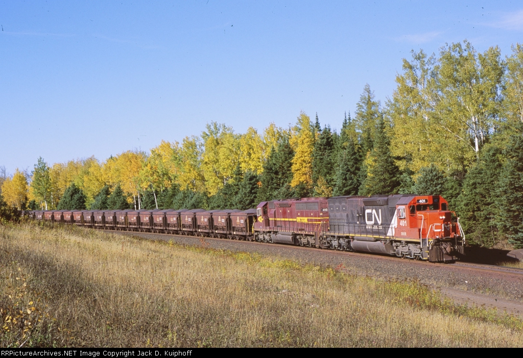 CN (ex- DM&IR) 401 and DM&IR 416 just left Highland scales and heads to Two Harbors